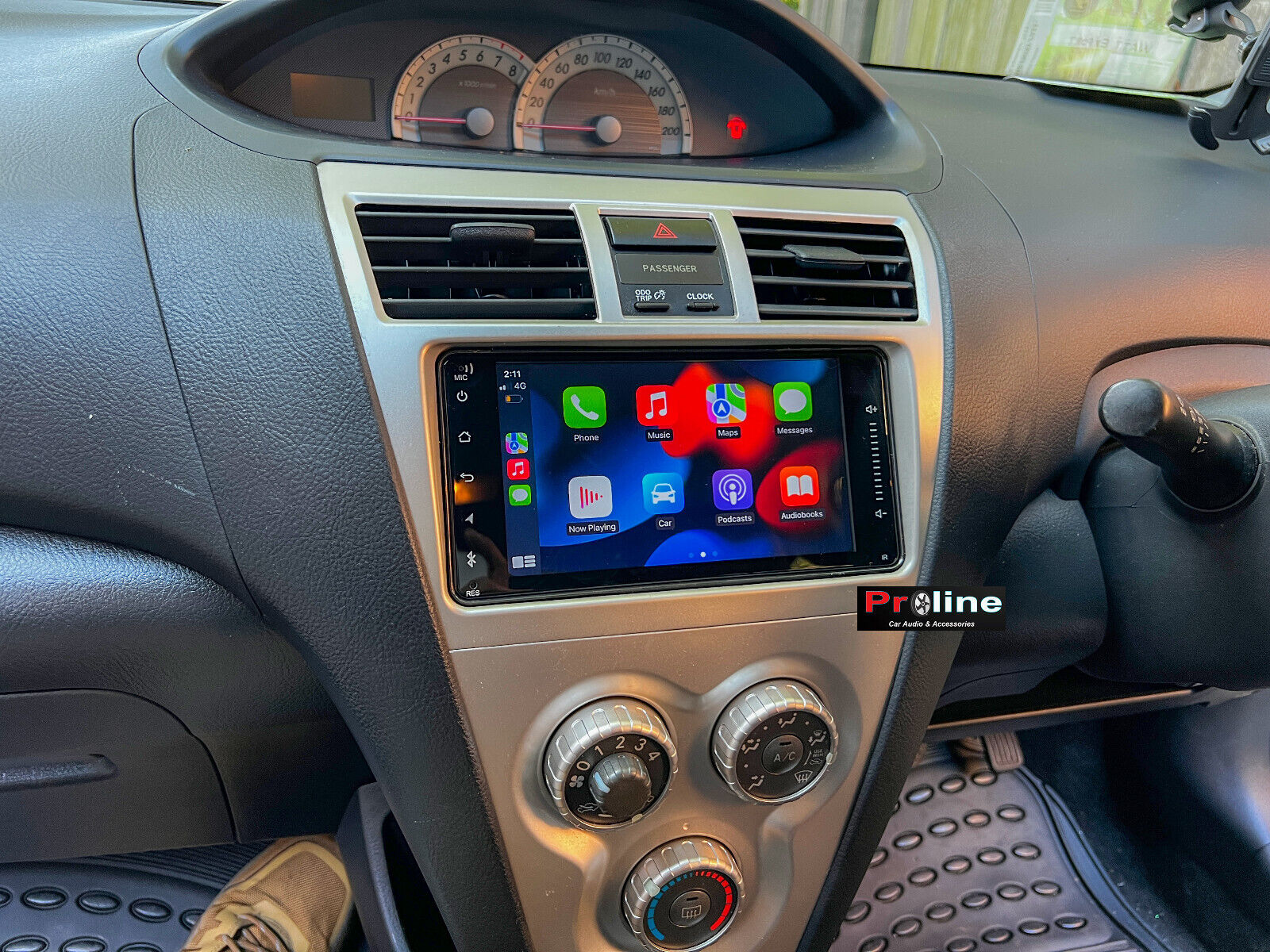 Toyota Yaris 9" Screen GPS Satnav Bluetooth Stereo Radio Reversing Cam ...